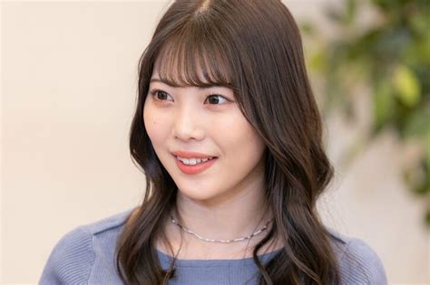 清純派女優、超ミニで合コン登場！ スラリ美脚にヒロミも大興奮「見て！この感じ」「可愛い～」 バラエティ Abema Times