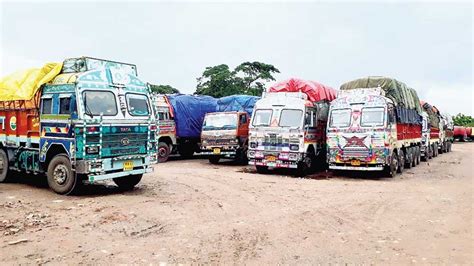 Food Corporation Of India Fci 175 Trucks With Wheat Seized