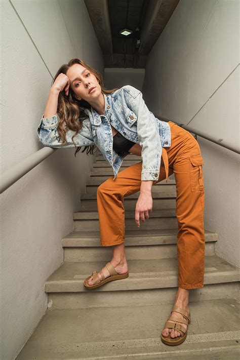 Tendencia De Los Pantalones Cargo Estilo Y Funcionalidad En La Moda