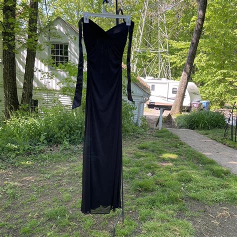 Perfect For Prom🖤🪩 Tight Fitting Black Dress With Depop