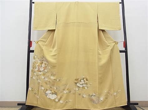 Yahoo オークション 平和屋野田店 豪華色留袖 駒刺繍 枝菊 橘取り花