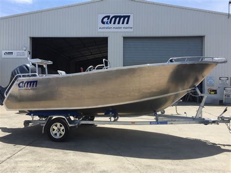 New 4900 Sea Class Side Console Australian Master Marine