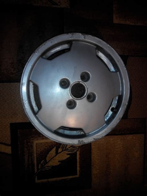 Болты на диски — Audi 80 (B3), 1,8 л, 1989 года | колёсные диски | DRIVE2