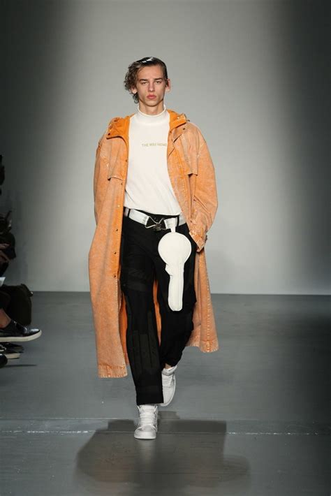 Feng Cheng Wang Brooks Modeling Agency