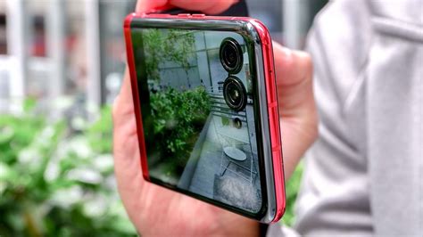 Motorola Razr Review Better In Every Way Toms Guide