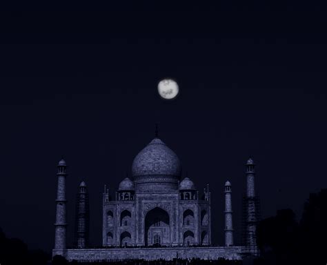 Night View Of Taj Mahal Seven Wonder Taj Mahal At Night Taj Mahal