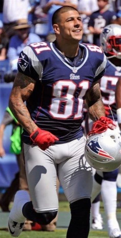 Football Player Bulges — Former Patriots Tightend Aaron Hernandez