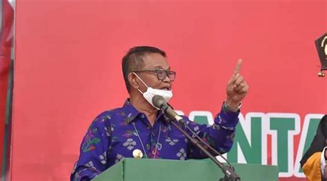 Wisuda Ke 15 STIA Panca Marga Palu Gubernur Harap Aktif Dalam