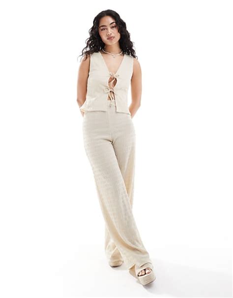 Asos Design Ensemble Texturé Avec Gilet De Tailleur Long Noué Et