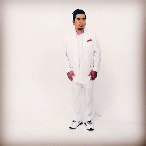 Erwin Flores Atelier Dapper Rapper Chill Cool Relaxed In A Fit