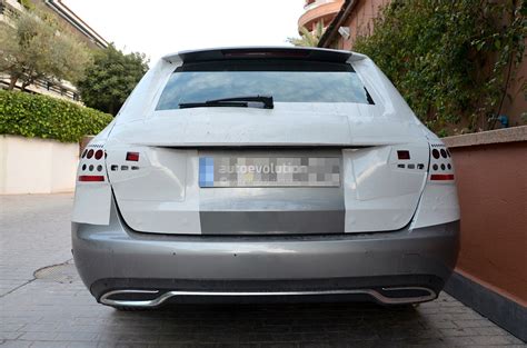 Mercedes Benz C Class Wagon S205 Spied Up Close In Spain Autoevolution