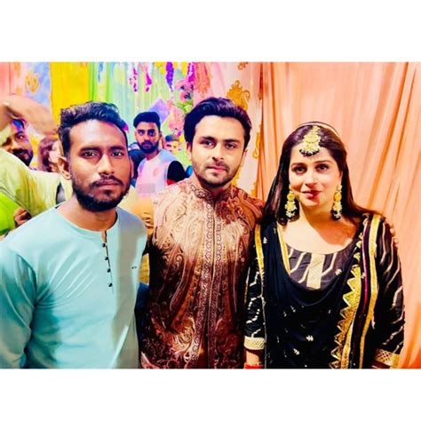 Saba Ibrahim Mehandi सबा की मेहंदी में Ddlj के राज सिमरन बनकर पहुंचे