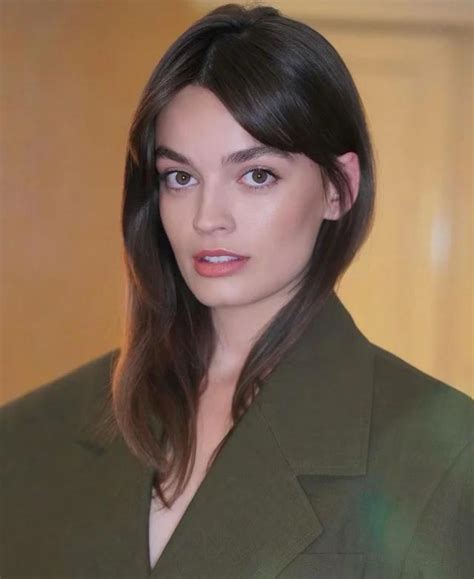 Emma Mackey Is Stunning Rsexeducationnetflix