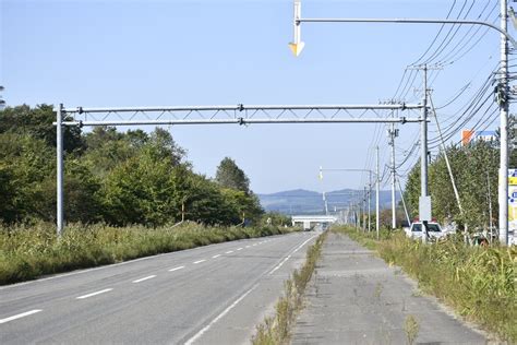 Mf10l33 On Twitter 国道242号 本別町にいる110系マークii パトカー 町の整備工場謹製車両で交通安全運動中のみ路肩