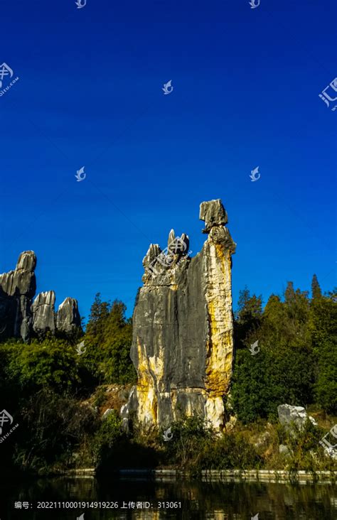 昆明石林高山丘壑自然风景摄影素材汇图网