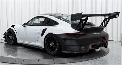 Brand New Porsche 911 Gt2 Rs Clubsport Is A Track Day Enthusiasts Wet