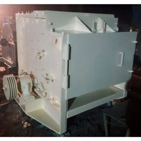 Surface Mount Mild Steel Jaw Stone Crusher Machine For Mining Industry