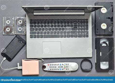 Dispositivos Análogos Digitales Modernos De Los Artilugios De Los