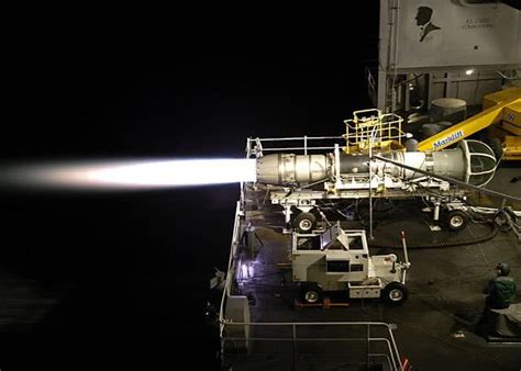 國防工業不靠譜，戰鬥機不夠用，印度光輝戰鬥機就這樣要量產了 每日頭條