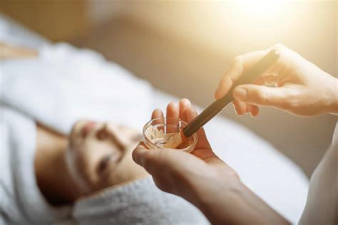 美容医療で受けられるピーリングの種類とは？それぞれの効果をご紹介 名医のチョイス