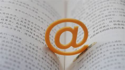 去年网络文学盗版损失规模62亿元，唐家三少等522名网络作家联名反盗版平台应用搜索引擎