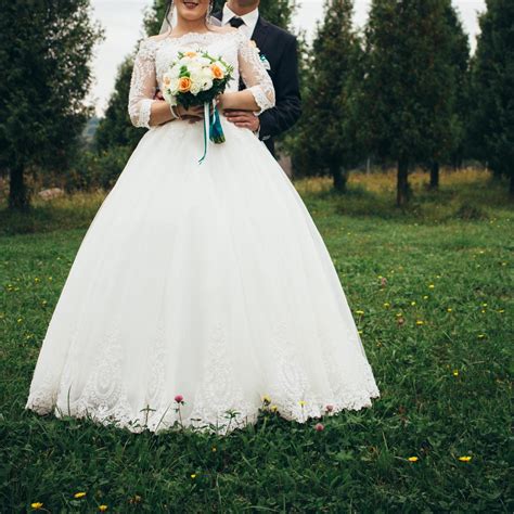 Весільне плаття Львів Б у весільні сукні