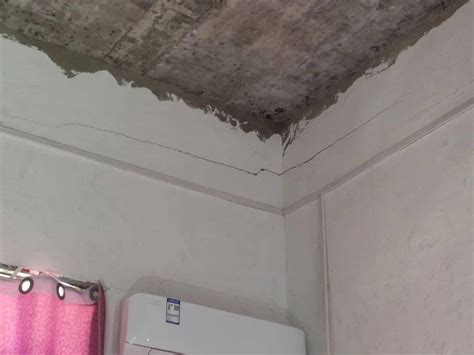 以为地震了 全州镇一村旁修路放炮村民房屋被震裂 全州县