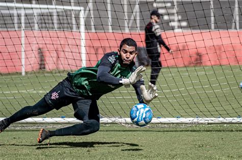 Vitória Faz Ajustes Finais Antes De Jogo Contra O Guarani