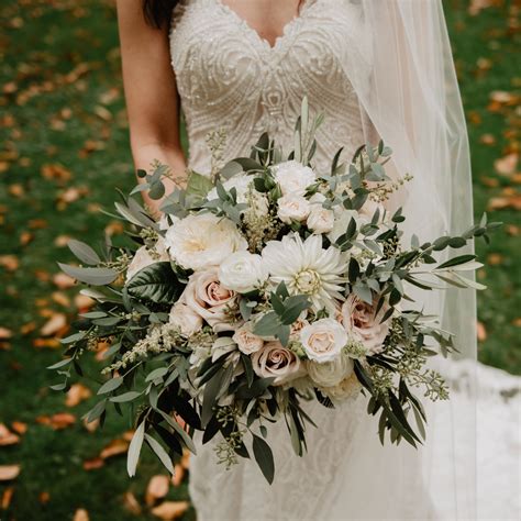 Timeless Grace Bridal Bouquet Wedding Bouquets Weddings By Color
