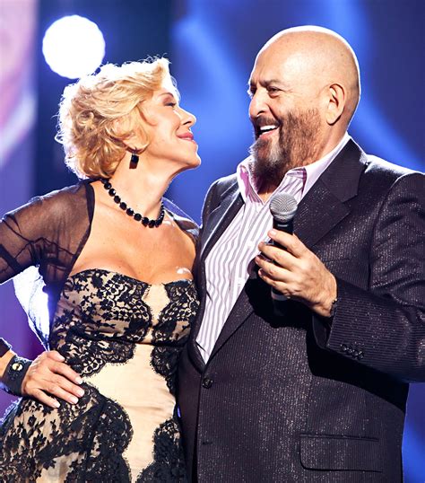 Шуфутинский 76 летний прадедушка а его жена 46 летняя пышущая здоровьем и красотой женщина