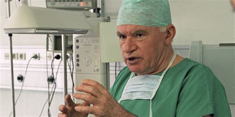 ქართველმა ექიმმა 24 წლის პაციენტს ღორის გულის სარქველი გადაუნერგა სიახლეები Vidal Ge