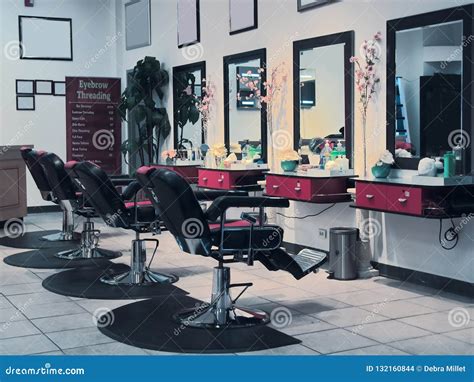 Eyebrow Threading Salon Stock Photo Image Of Hair Cosmetologist
