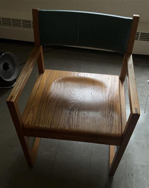 Goodbye Crusty Dorm Chair I Wont Miss You R Uiuc