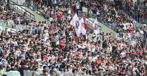 온갖 악재에도 흥행전선 이상 무 Kbo리그 개막 101경기만에 100만 관중 돌파