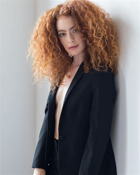 Pin By Mloc On New Redheads Hair Styles Long Hair Styles Redhead
