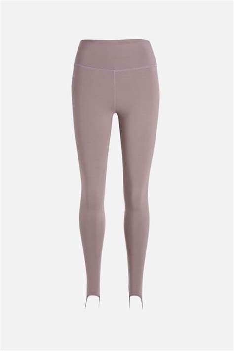 The 7 Best Compression Leggings To Fuel Your Compression Obsession 2021