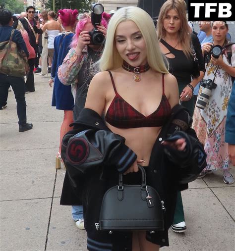 Ava Max Sexy 32 Photos Sexy E Girls