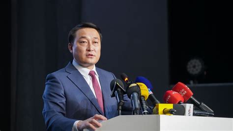 Д Амарбаясгалан Хүний эрх зөрчсөн 318 хуулийн 800 заалтыг шинэчлэхийн төлөө ажиллана