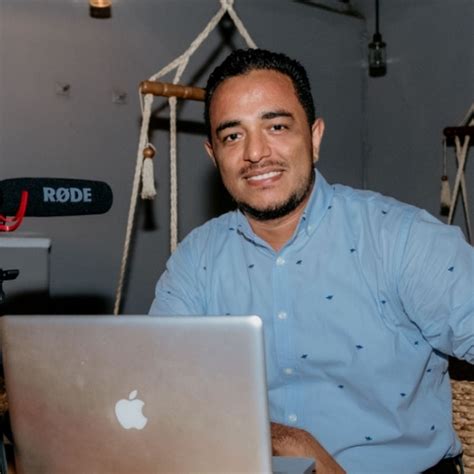 Daniel Bernal Youtube