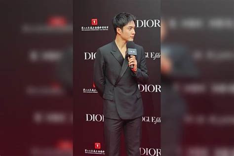 演员韩东君今晚格外俊朗，他表示时尚和电影的关联就像dior与自己多年的合作一样，是相互成就的缘分。