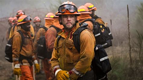Fire Country Max Thieriot Explains How Bodes Parole Could Impact His