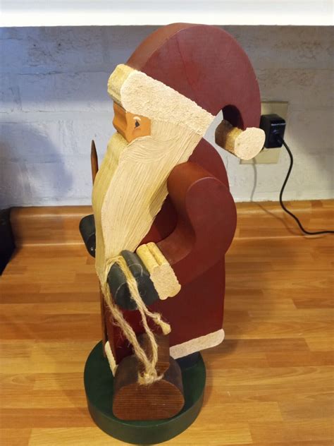 Vintage Hand Painted Wood Santa Claus Figure Folk Art Primitive 1992