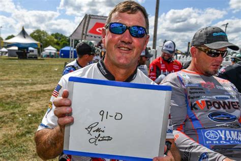 Elites Guess The St Lawrence Winning Weight Bassmaster