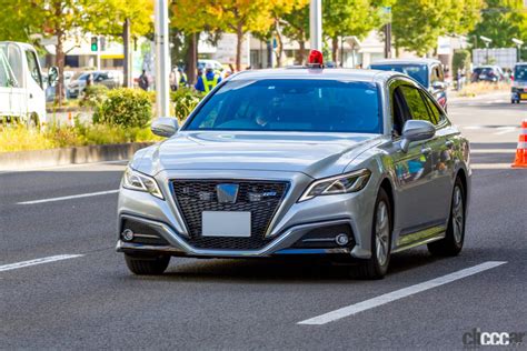 知っておきたい「覆面パトカー」の見分け方。ひとつでも当てはまっていたらかなり怪しいかも