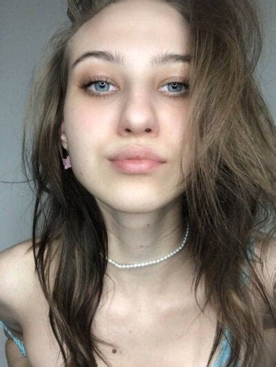 Cámaras Adolescentes 18 Con Chicas Jóvenes De 18 Años En Chat Desnudo