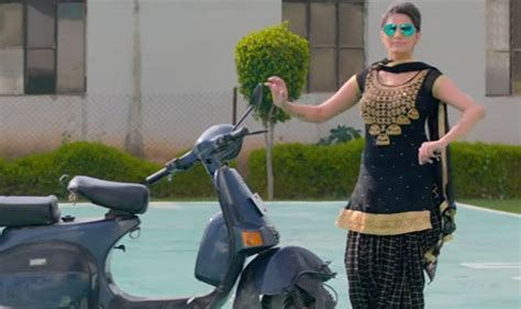Haryanvi Hottie Sapna Choudharys Song Chetak Featuring Her Sexy