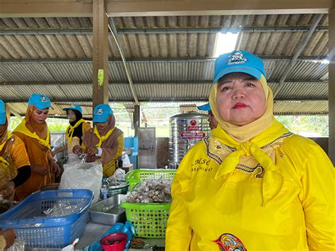 มูลนิธิอาสาเพื่อนพึ่ง ภาฯ ยามยาก ให้ ศอ บต เปิดโรงครัวพระราชทานช่วยเหลือชาวนราธิวาส