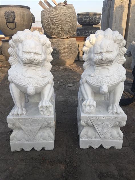 汉白玉石狮子的讲究汉白玉石石狮子第14页大山谷图库