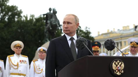 How Exactly Could The Putin Regime Collapse The Moscow Times