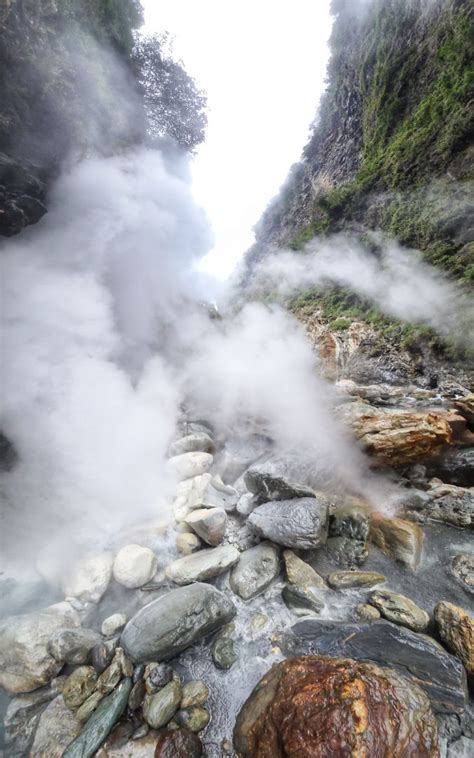 Taiwan S Lulu Hot Spring Two Rivers One Massively Endless Hot Spring Post Of